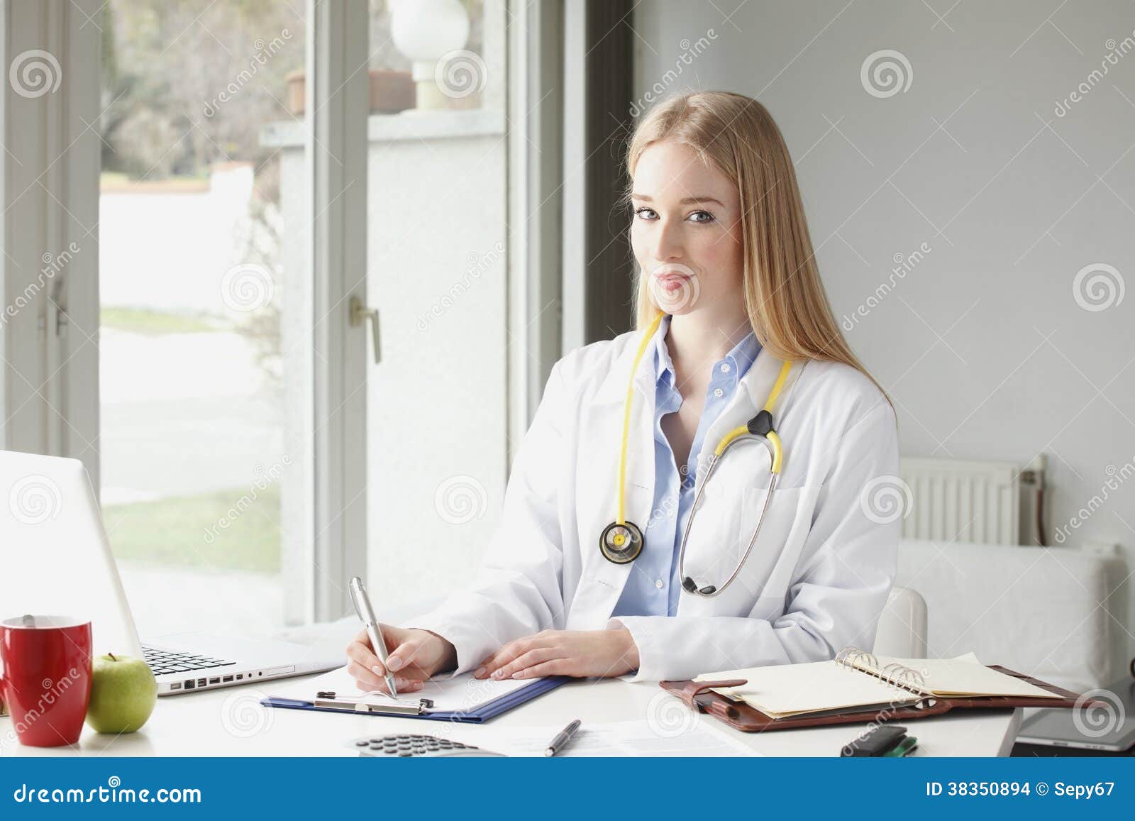 Close-up of a Female Doctor Smiling Stock Photo - Image of doctor ...