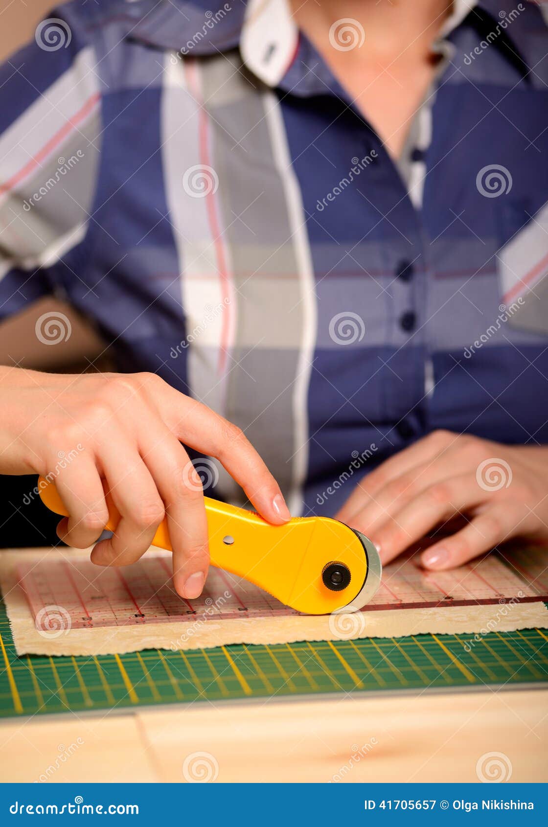 Close-up Female Hands Cutting Fabric with Patchwork Rotating Cutter ...