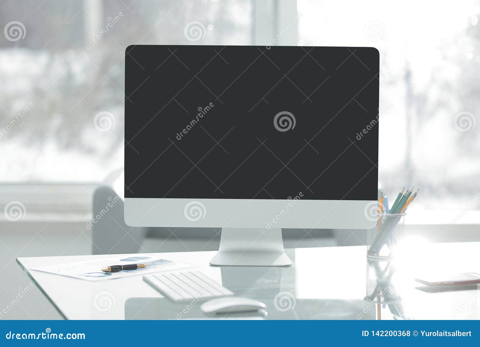 Close Up.financial Chart on the Computer Screen Stock Photo - Image of ...