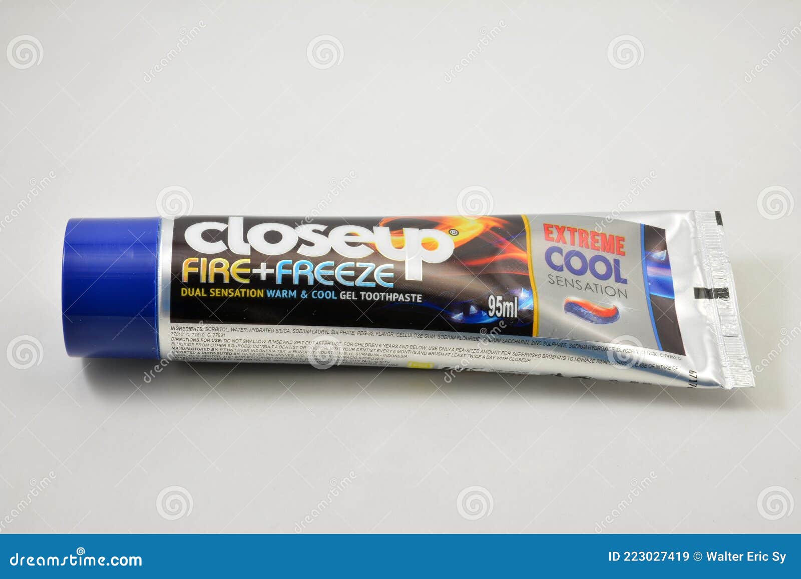 Close Up Fire and Freeze Toothpaste in Manila, Philippines Editorial ...