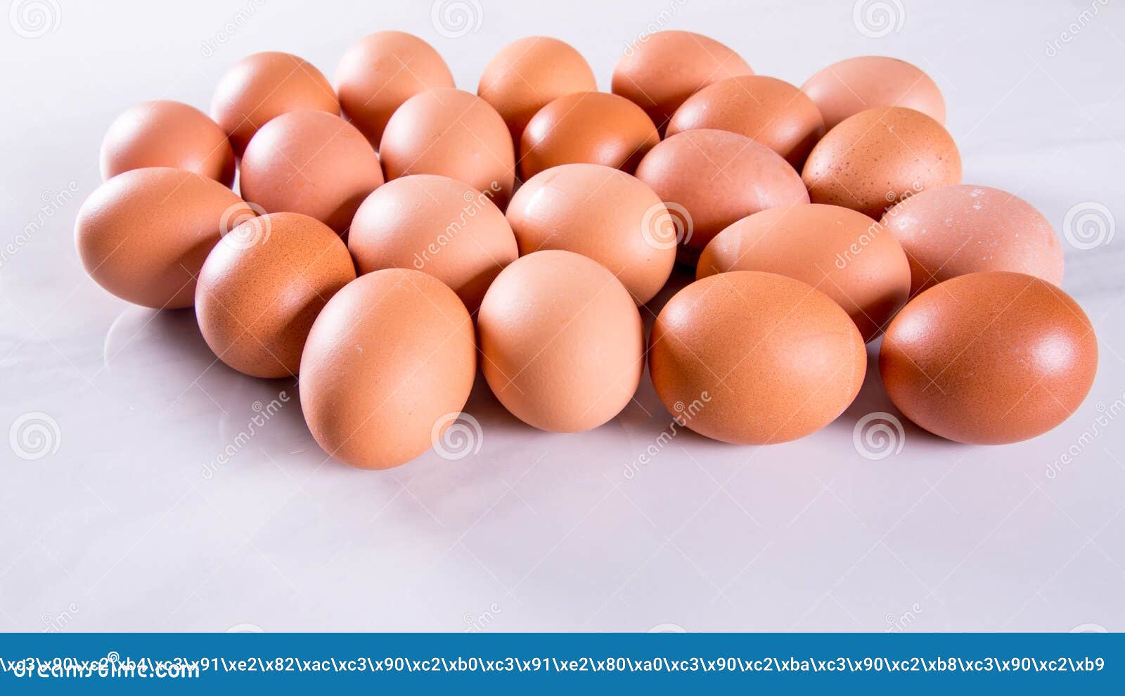 Close-up of Fresh Brown Eggs ,side View,copy Space,background Stock ...