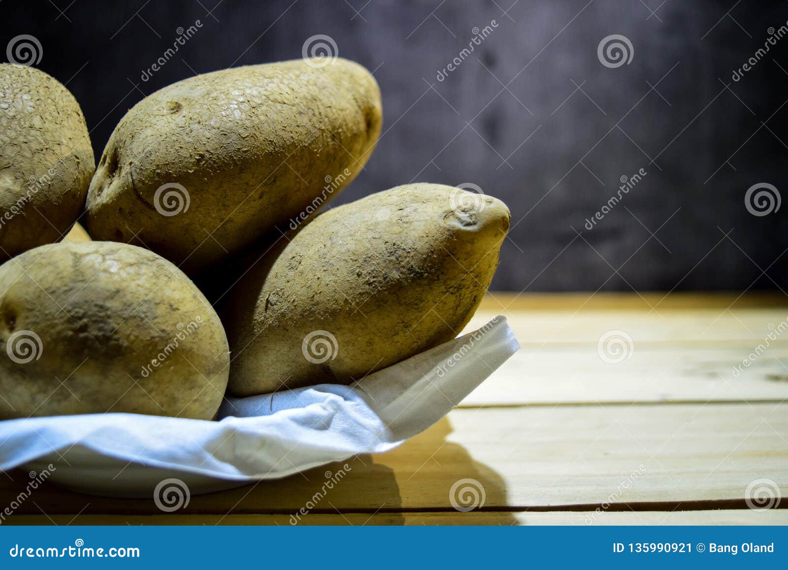 Close-up Fresh Potatoes Lying on Wooden Table Black Background Stock ...