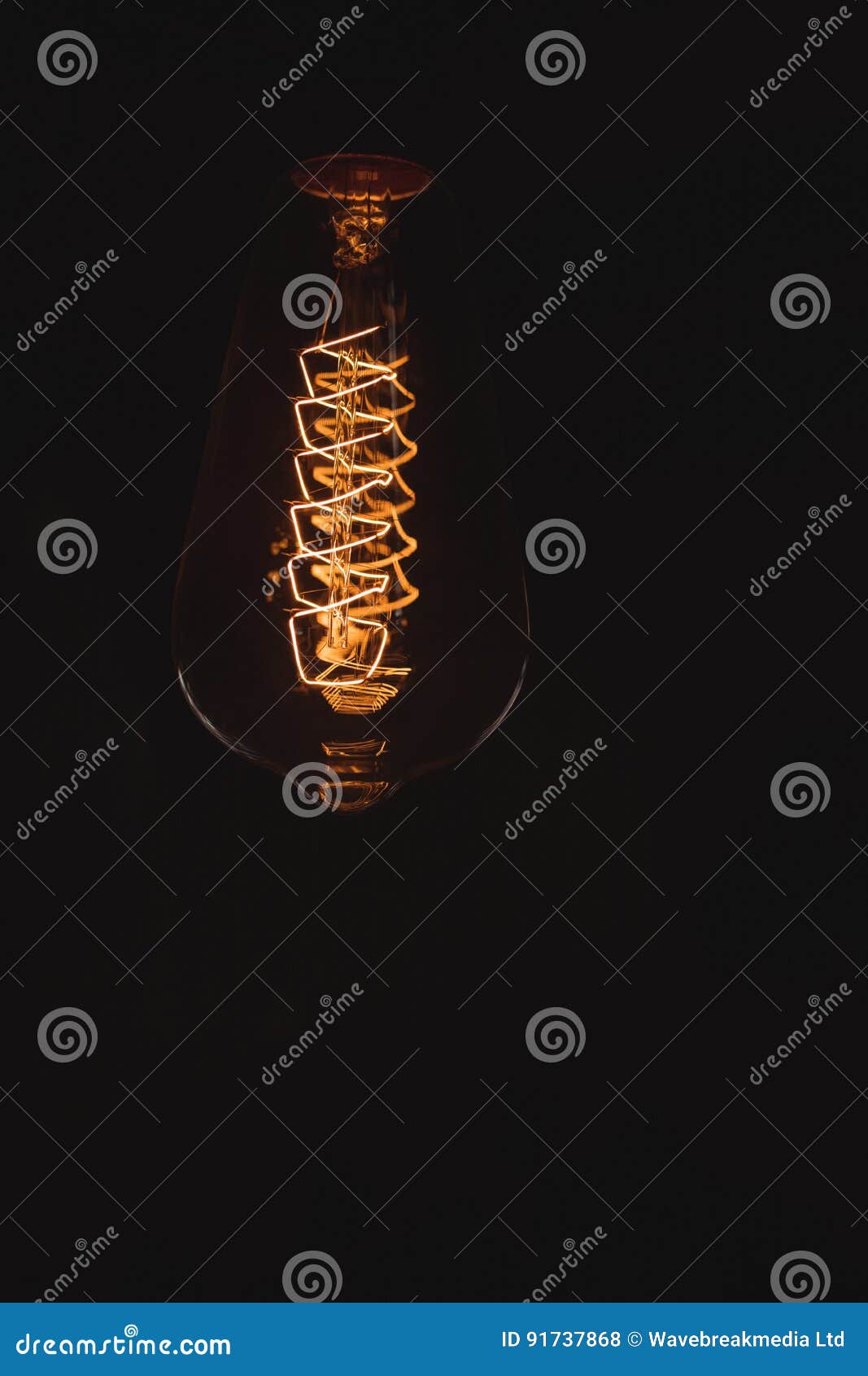 Close-up of Glowing Electric Bulb Stock Photo - Image of illuminated ...