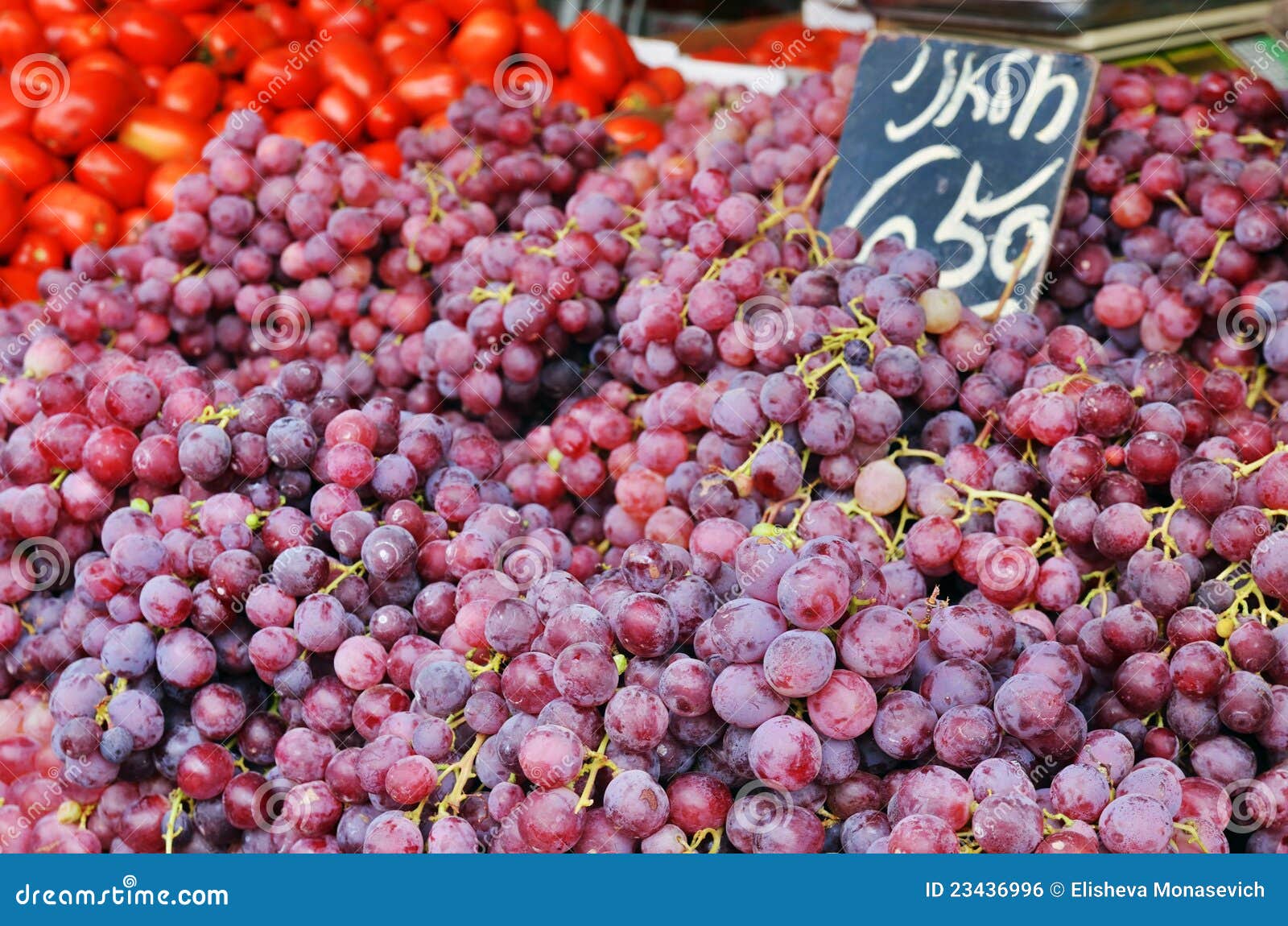 Close Up of Grapes on Market Stand Stock Photo - Image of bazaar ...