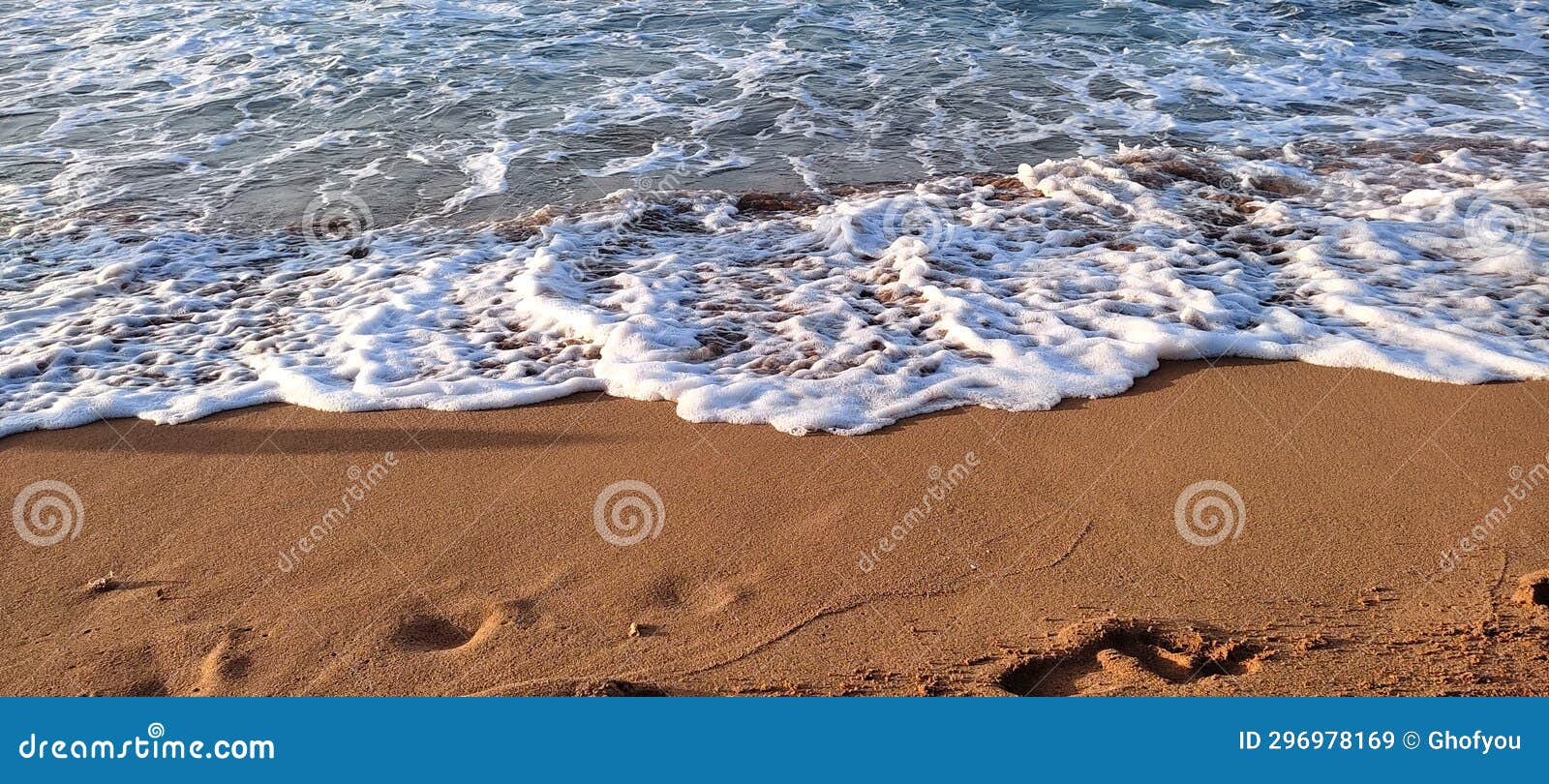 Yellow Sunset Rays on the Beach Stock Image - Image of water, summer ...