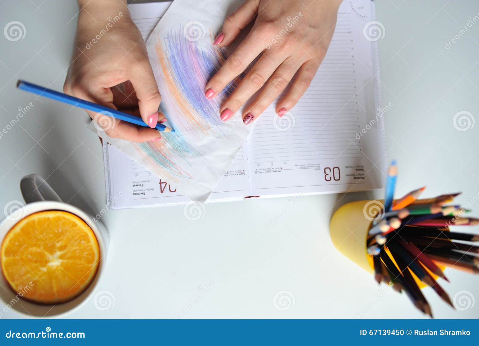 Close-up of Hand Pen Writes in a Notebook Stock Photo - Image of ...