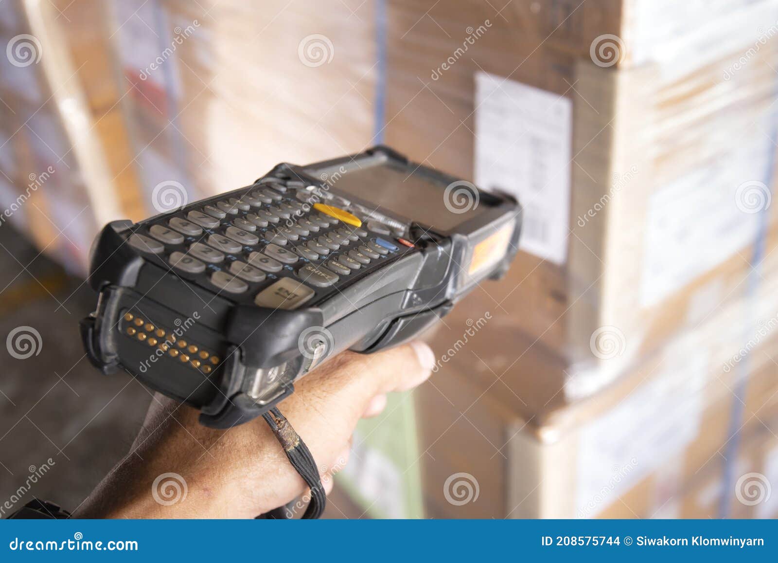 Close-up, Hand of Worker Holding Barcode Scanner Scanning Cargo Boxes ...