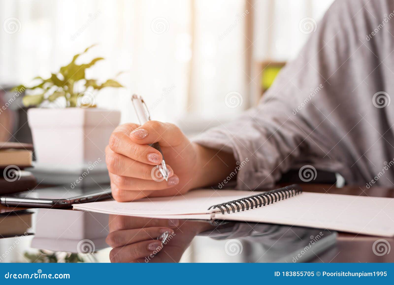 Close Up Hand Writing Note for Work at Home. Freelancer Hand Planing ...