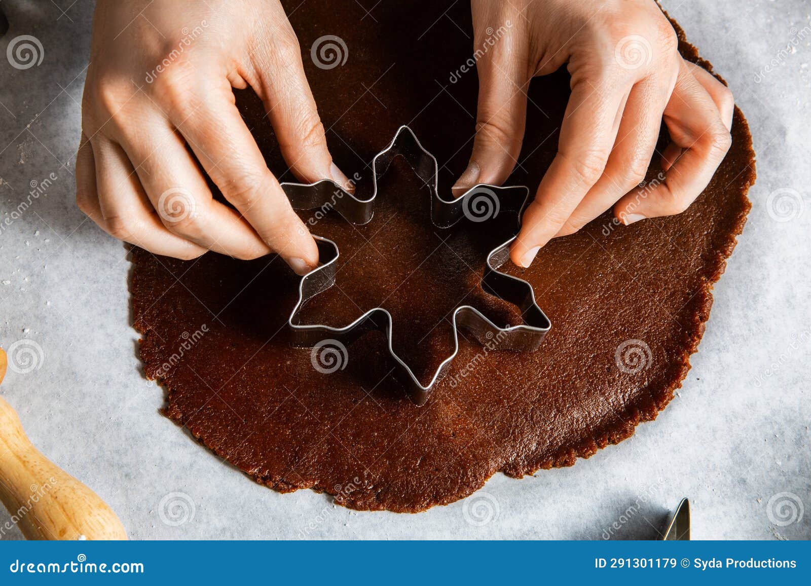 Close Up of Hands with Mold and Gingerbread Dough Stock Image - Image ...