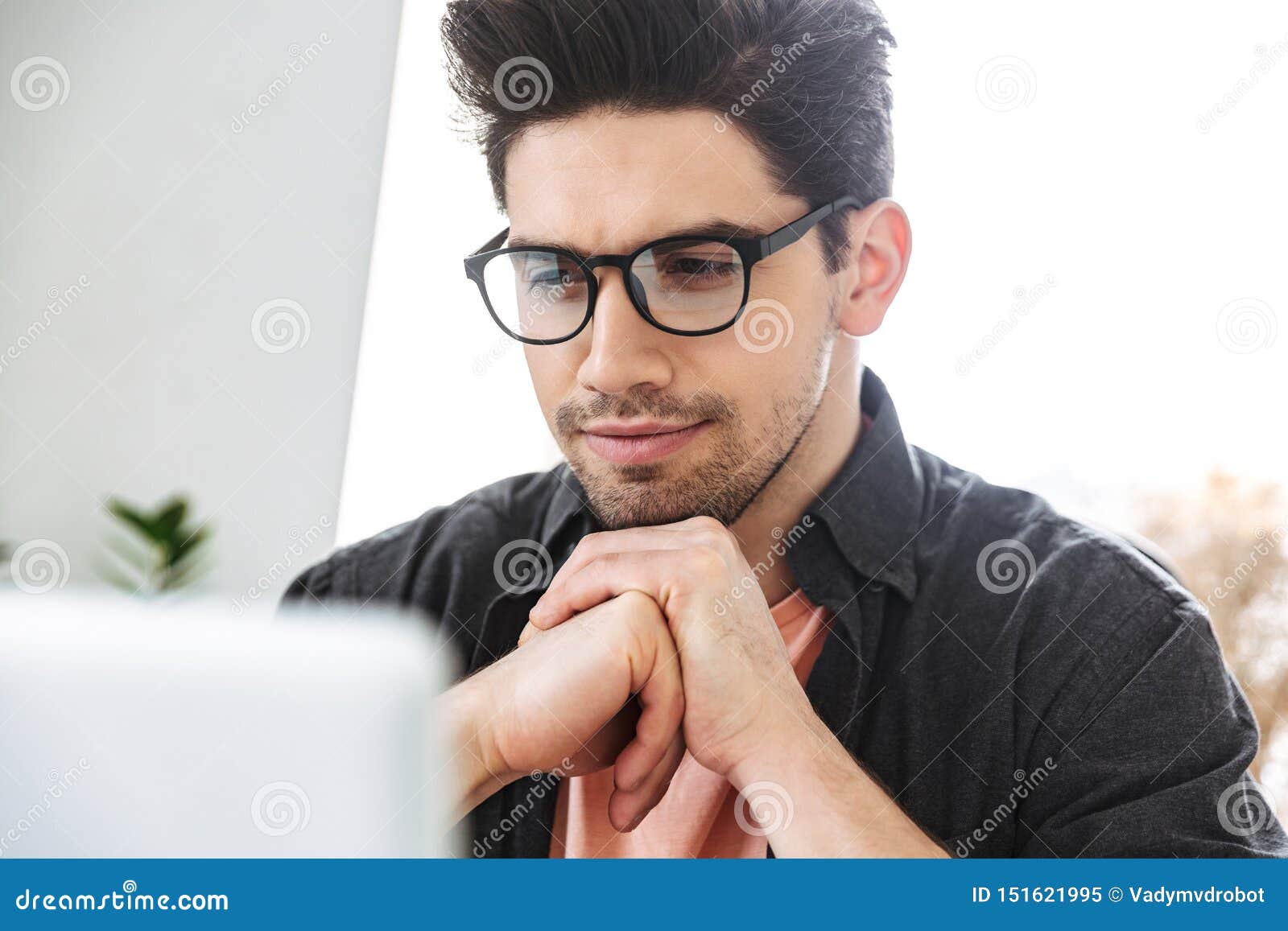 Close Up Image of Concentrated Serious Handsome Man in Eyeglasses Stock ...