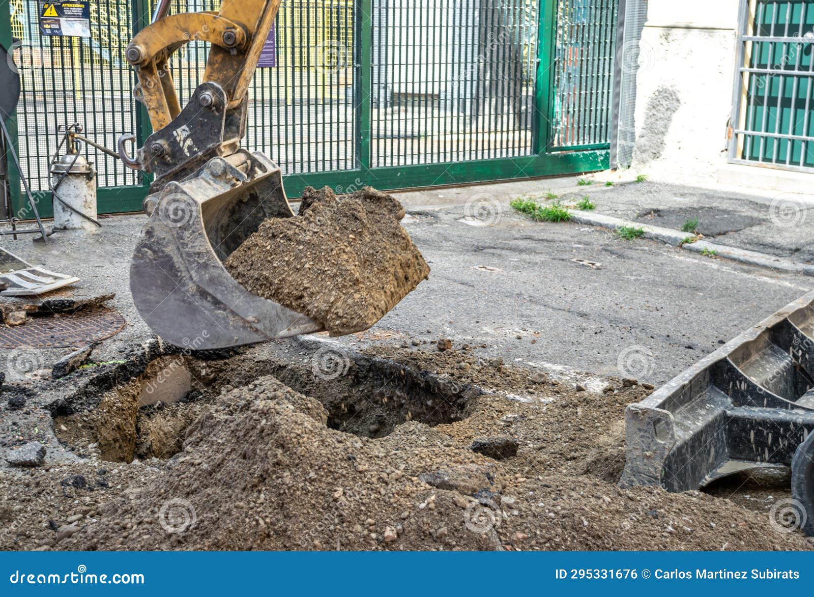 Close Up Image of Excavator in Operation Digging in Ground Stock Photo ...