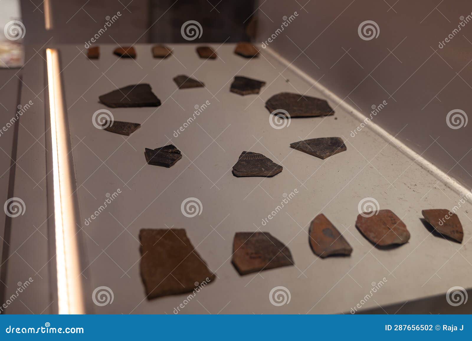 Keeladi Museum Pots Shell editorial photography. Image of valley ...