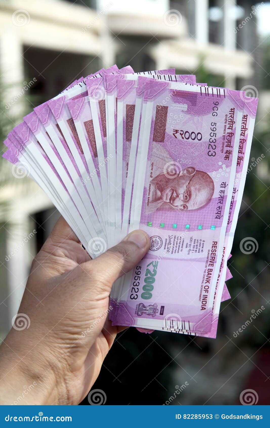 Close Up of Indian 2000 Rupee Notes Stock Image - Image of lend ...