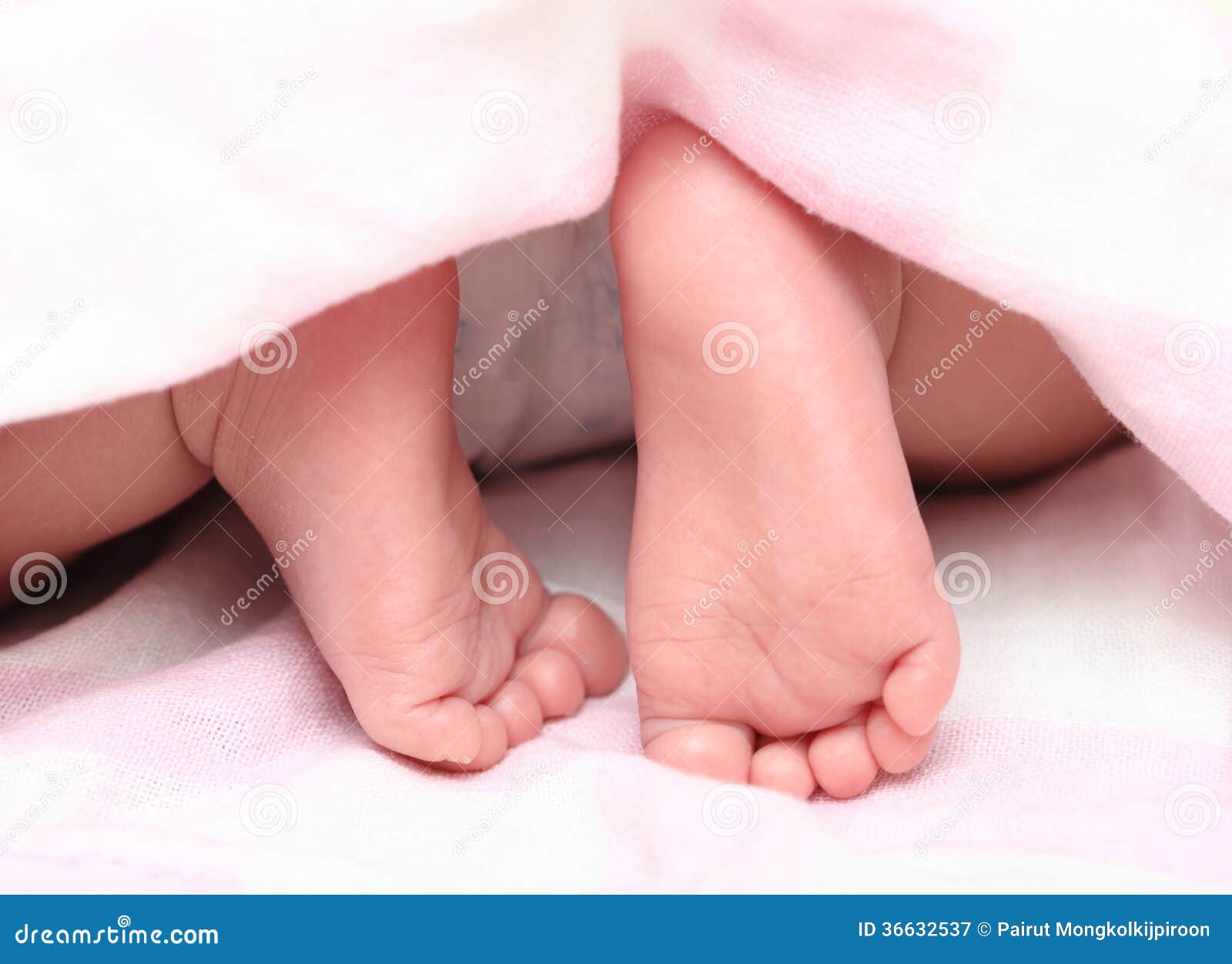 Close-up kids foot pure stock image. Image of adorable - 36632537