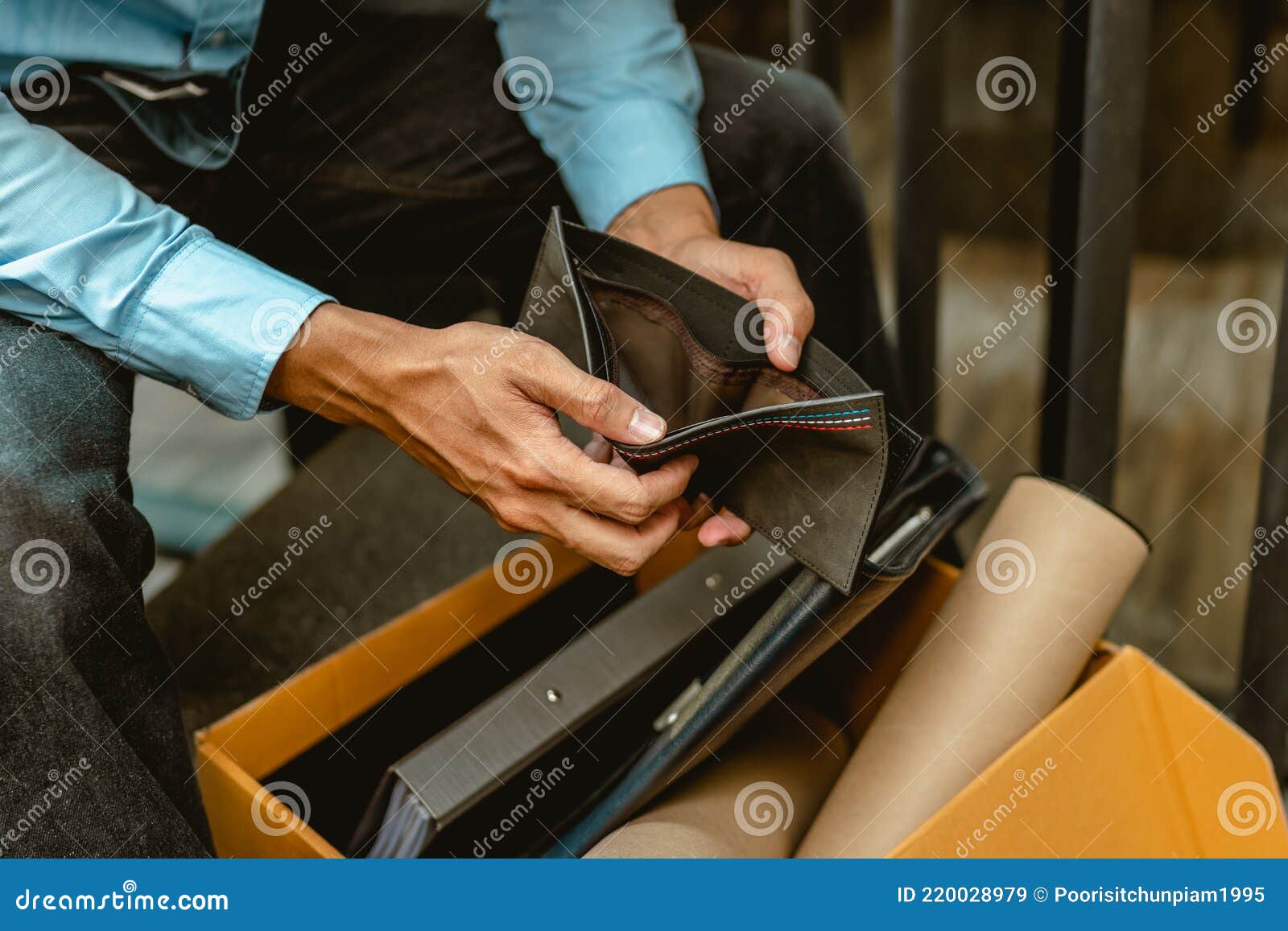 Close Up Man Hands Open Empty Purse Looking for Money Stock Image ...