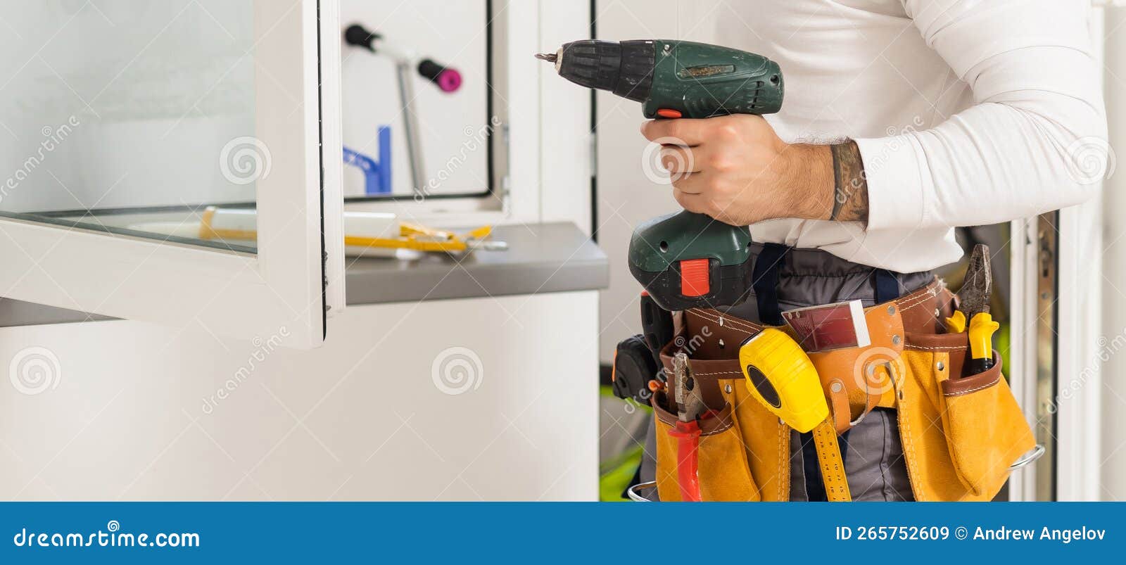 Close Up of a Mans Hand Holding Screwdriver Machine Stock Image - Image ...