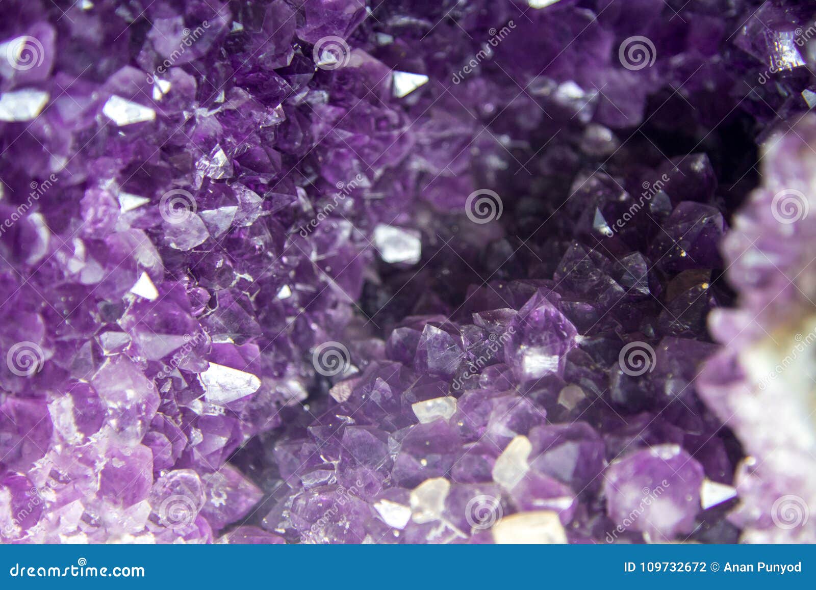 Close Up Methyst Violet Crystal Cave Stone Stock Photo - Image of ...