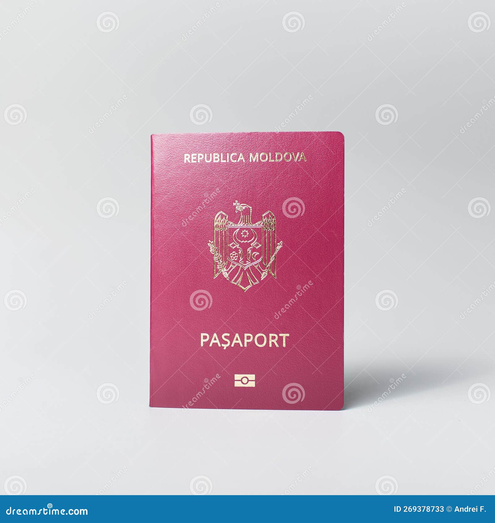 Red Moldavian Biometric Passport Id To Travel The Europe Without Visas ...