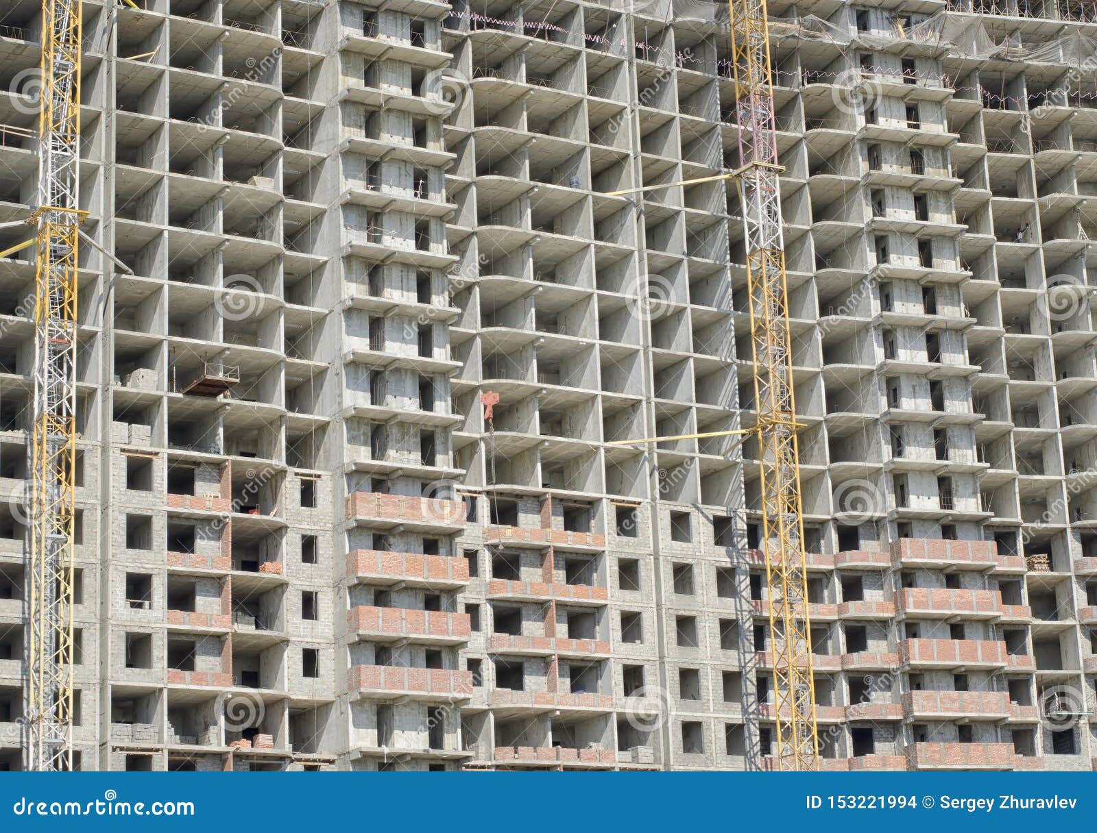 Close-up Monolithic Concrete Building Under Construction Stock Photo ...