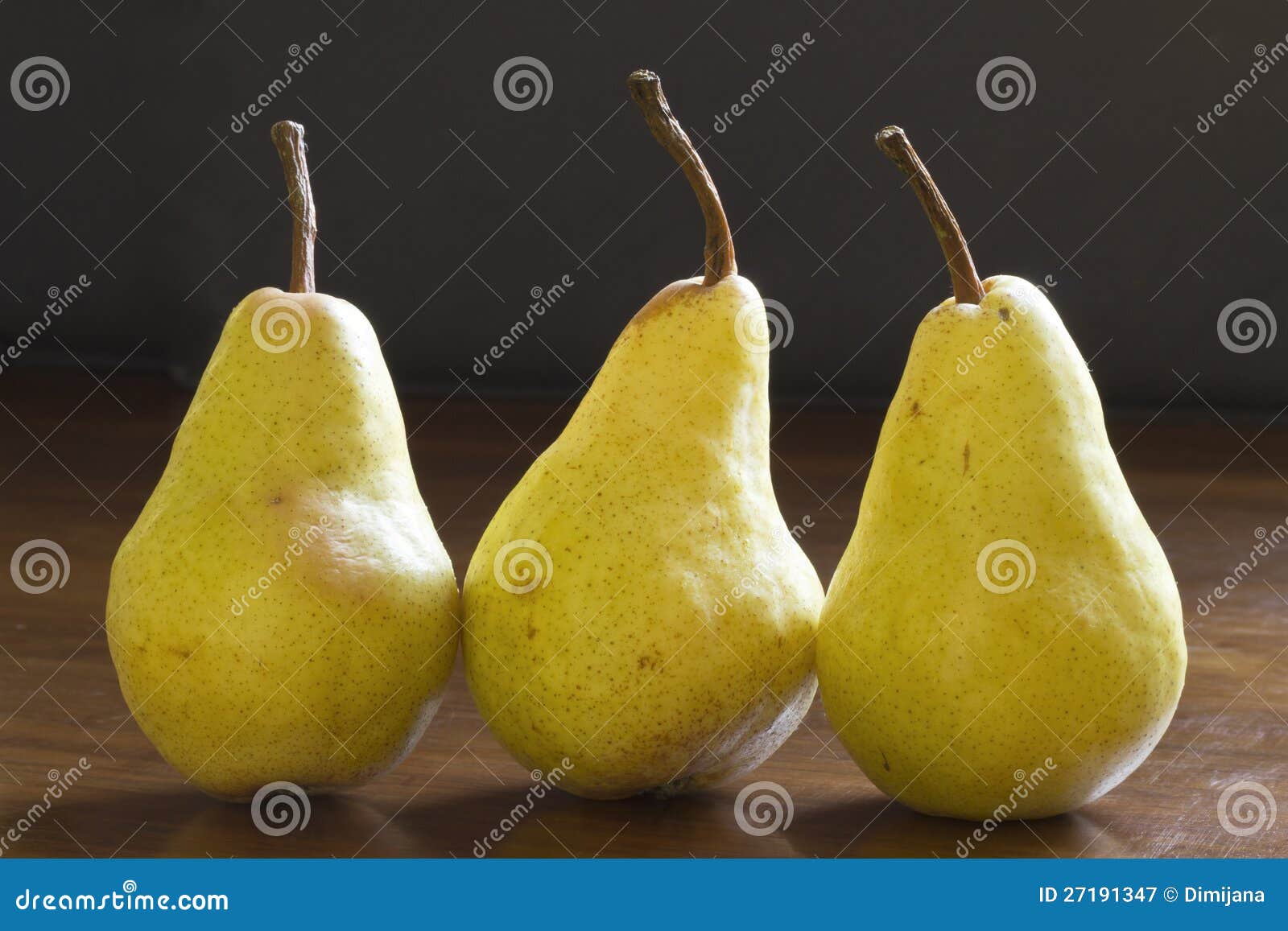 Close Up of Natural Looking Pears Stock Image - Image of foodstuff ...