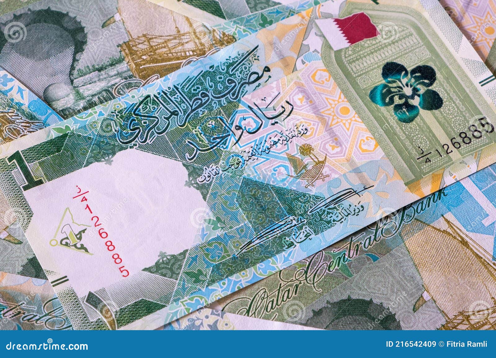 New 1 Qatari Riyal Banknote Stock Image - Image of bill, investment ...