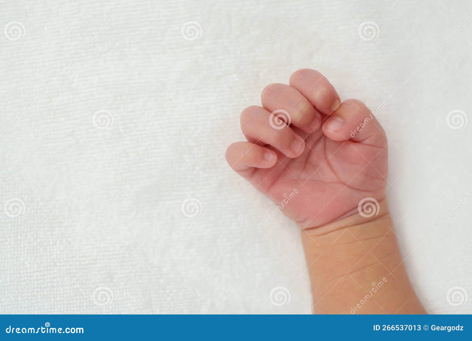 Close Up Newborn Baby Hand on Bed Stock Image - Image of children ...