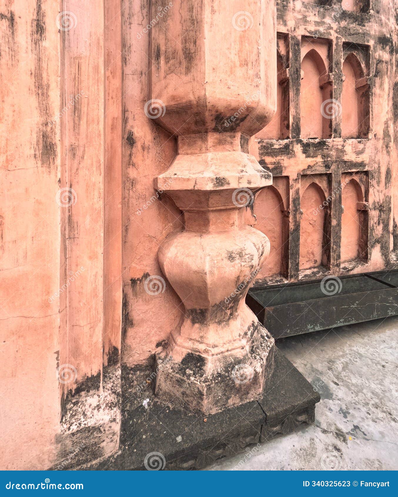 Close Up of Octagonal Turrets or Structural Element of Mughal Style ...