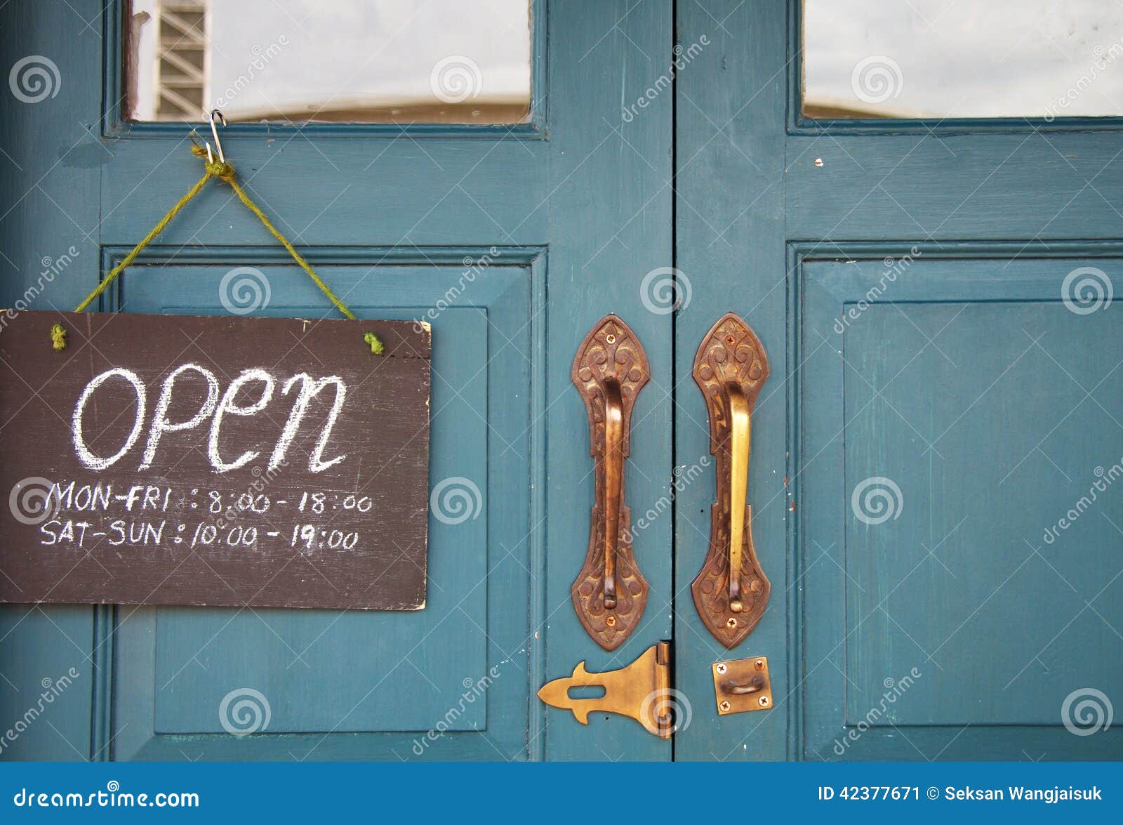 Close Up Old Door and Open Tag Stock Image - Image of door, wooden ...