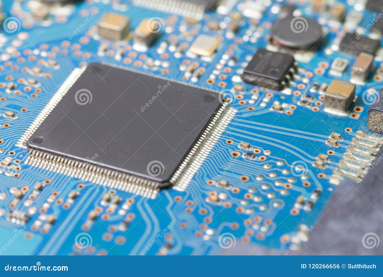 Old Electronic Circuit Chip on Pcb Board Stock Photo - Image of macro ...