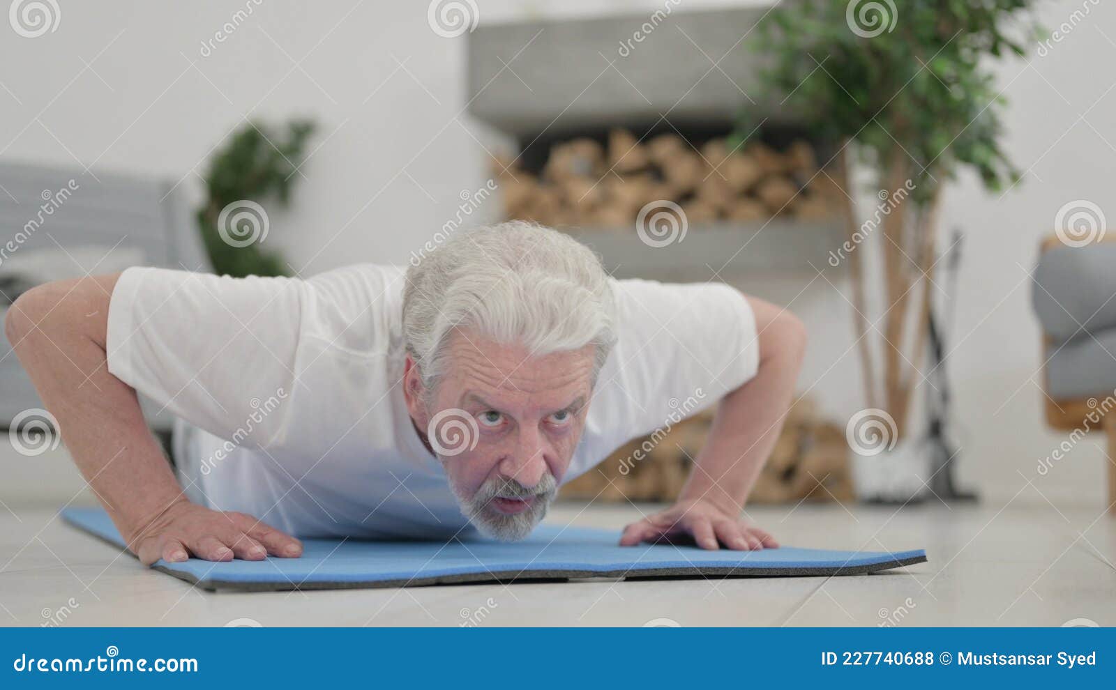 Close Up of Old Man Doing Pushups on Excercise Mat at Home Stock Photo ...