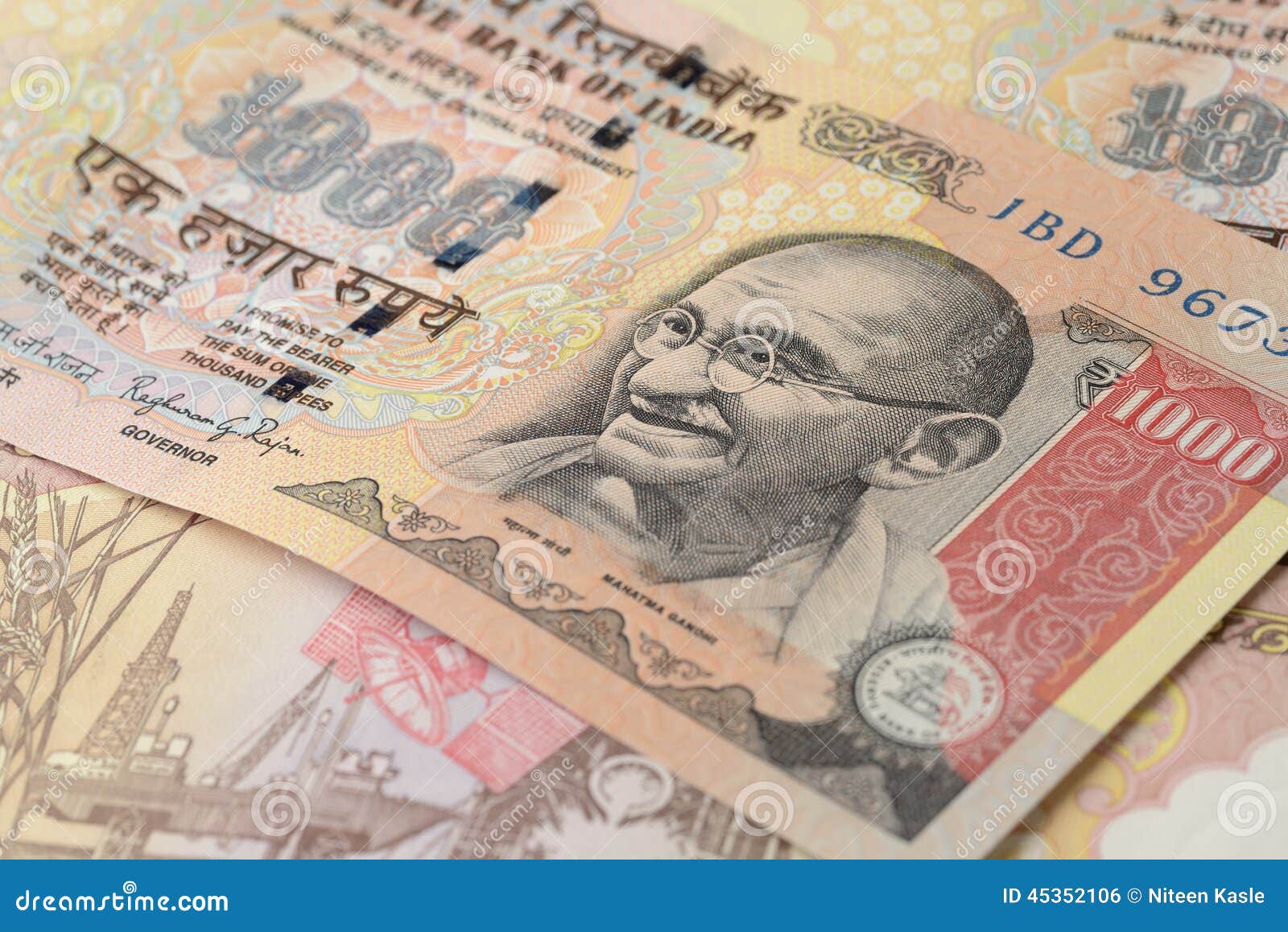 Close Up of One Thousand Rupees Stock Photo - Image of economy, rupees ...