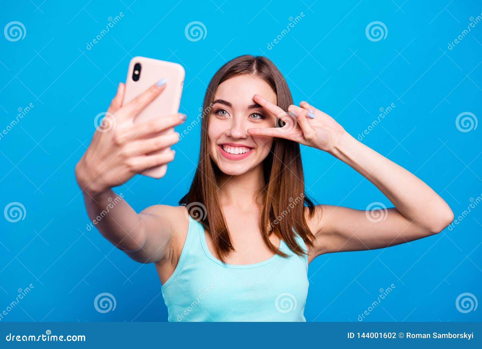 Close Up Photo Beautiful Amazing She Her Lady Hold Hands Arms Telephone