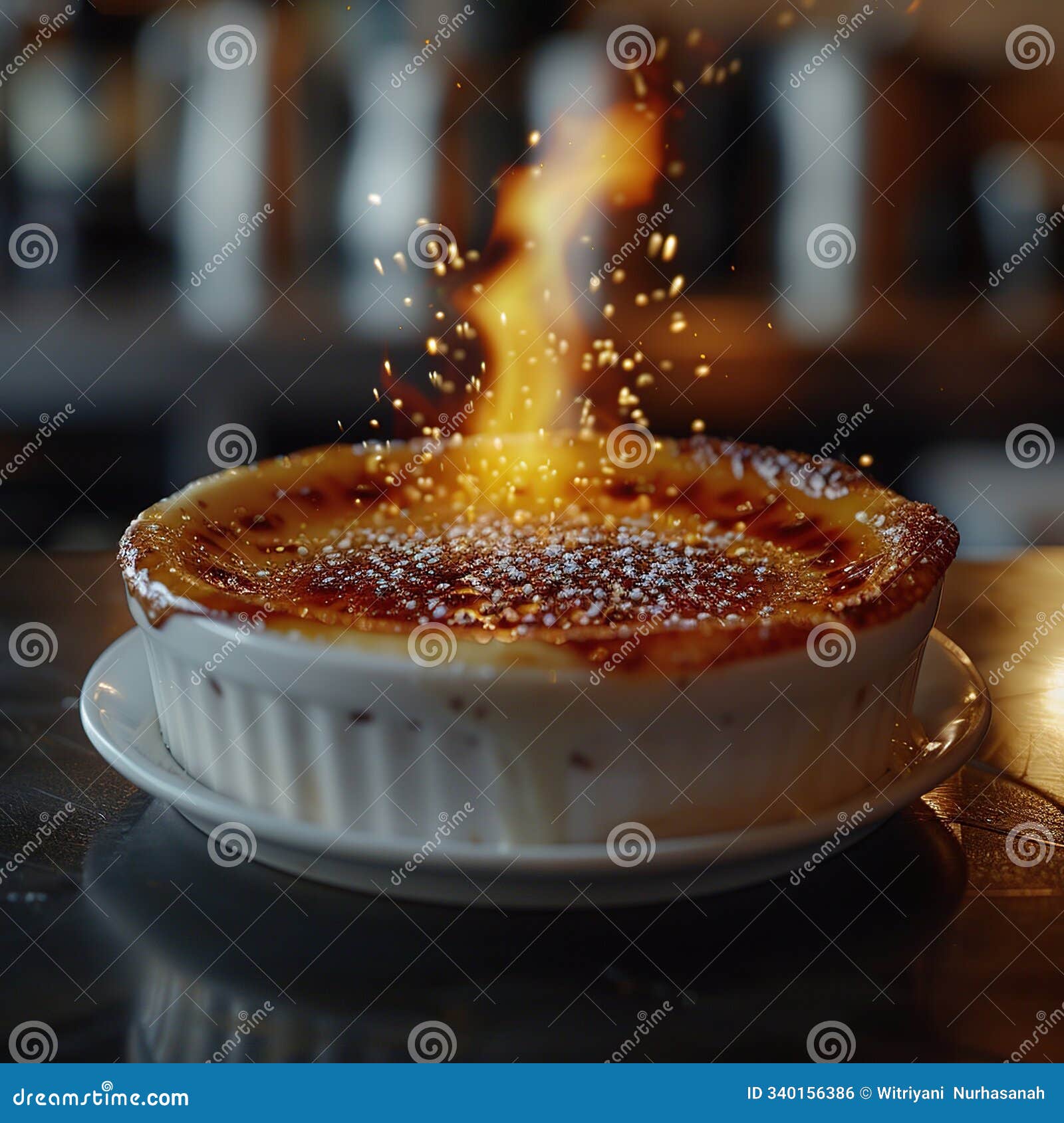 Creme Brulee Line Icon Concept. Creme Brulee Vector Linear Illustration ...