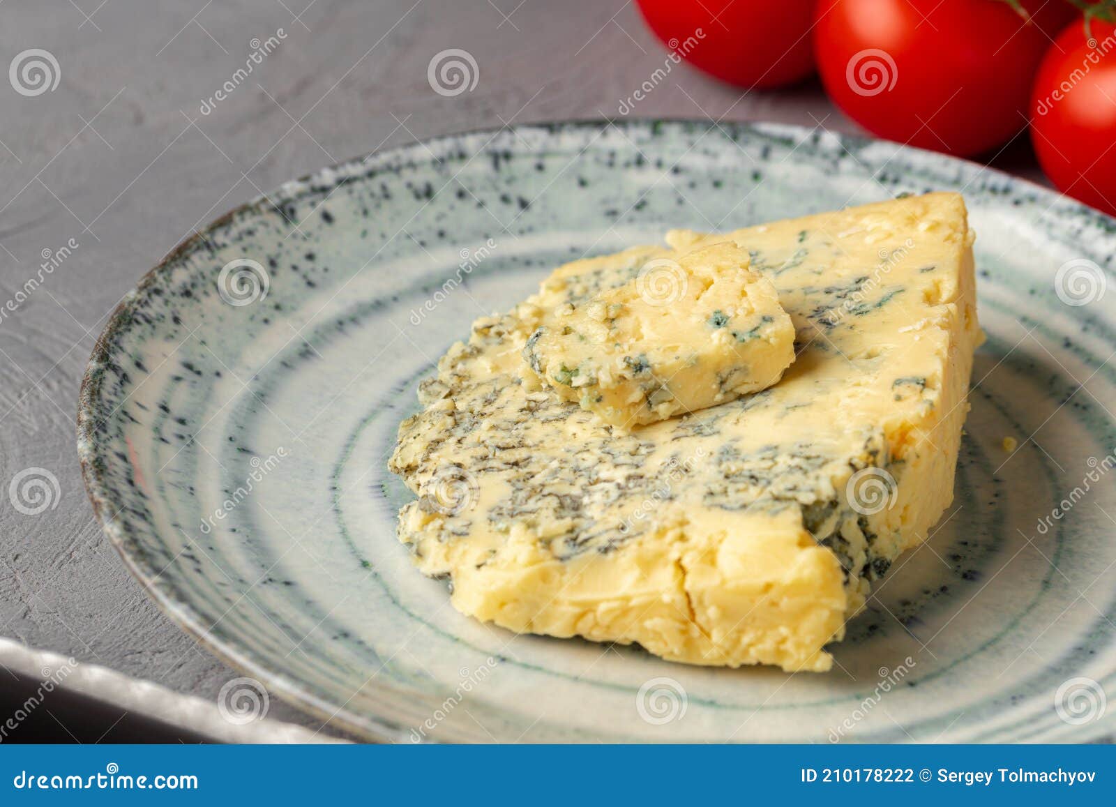 Close Up of Piece of Blue Cheese Stock Photo - Image of dairy, piece ...