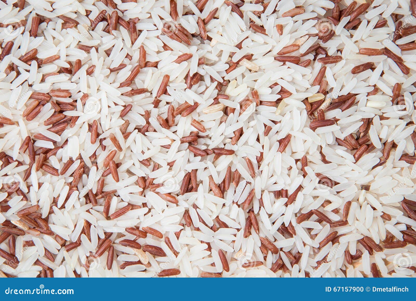 Close Up Pile of Brown Rice Stock Photo - Image of healthy, brown: 67157900