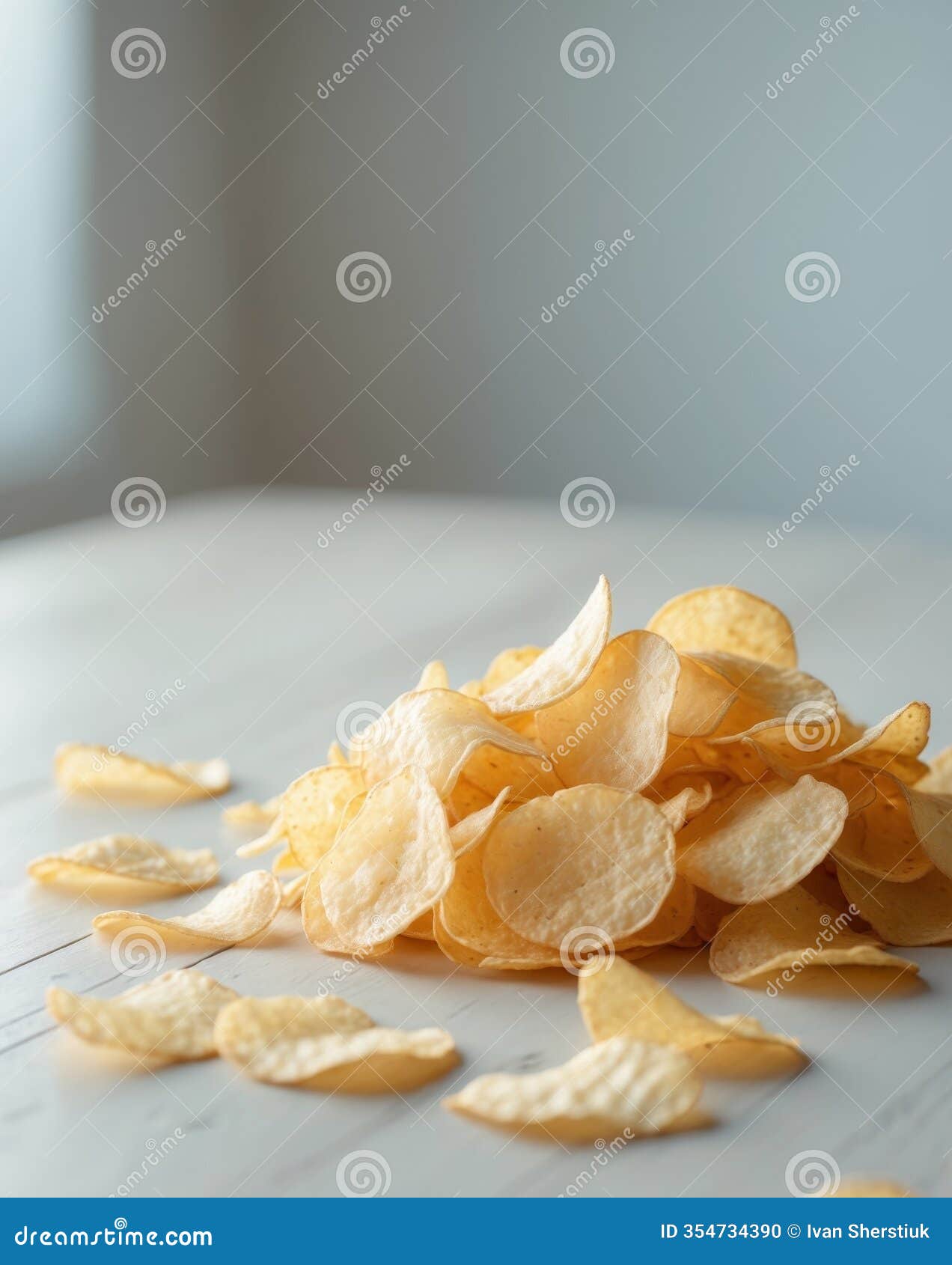 A Pile Of Potato Chips Stock Photography | CartoonDealer.com #6246110