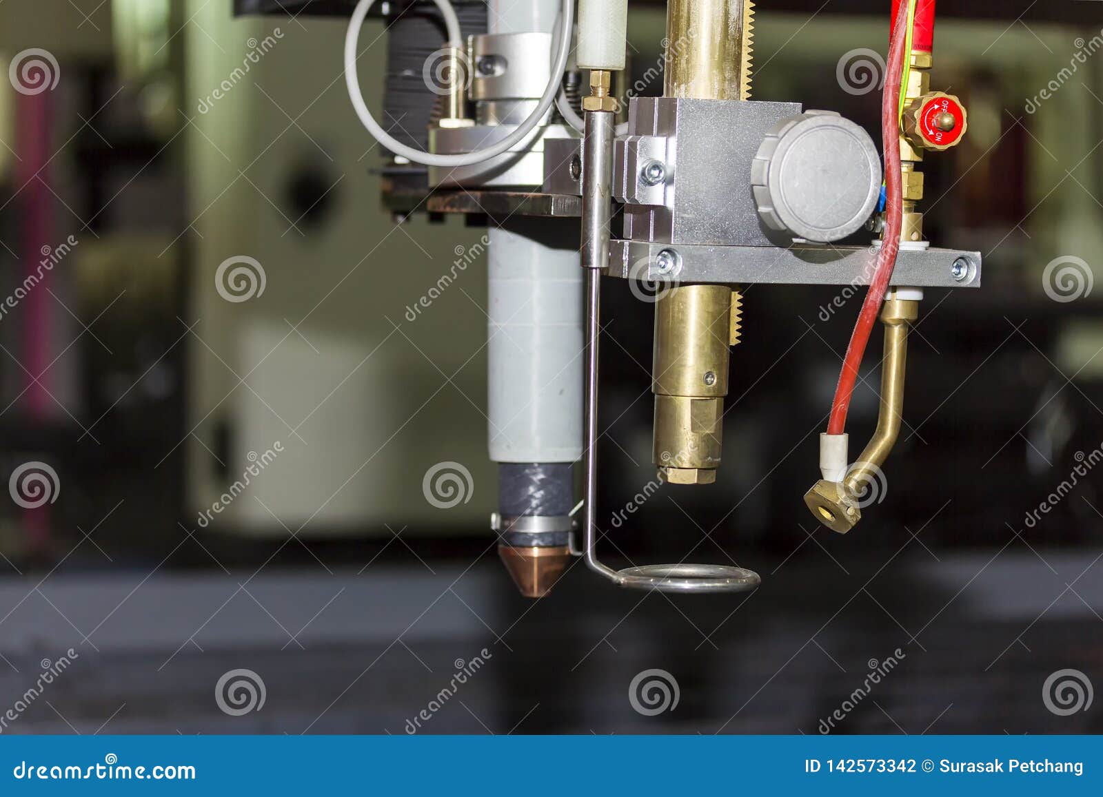 Close Up Plasma Head of High Precision Cnc Gas Plasma Cutting Machine ...