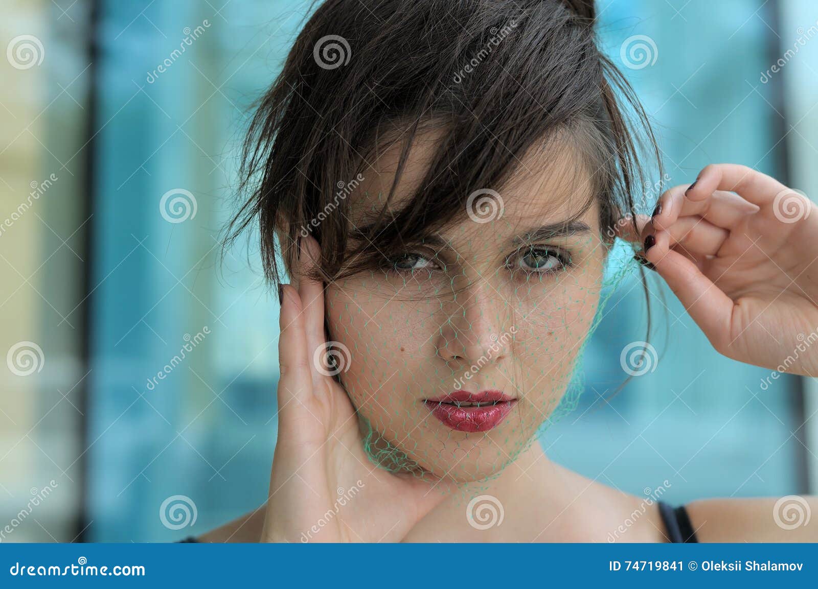 Close Up Portrait Of A Beautiful Girl Stock Image Image Of Glamour