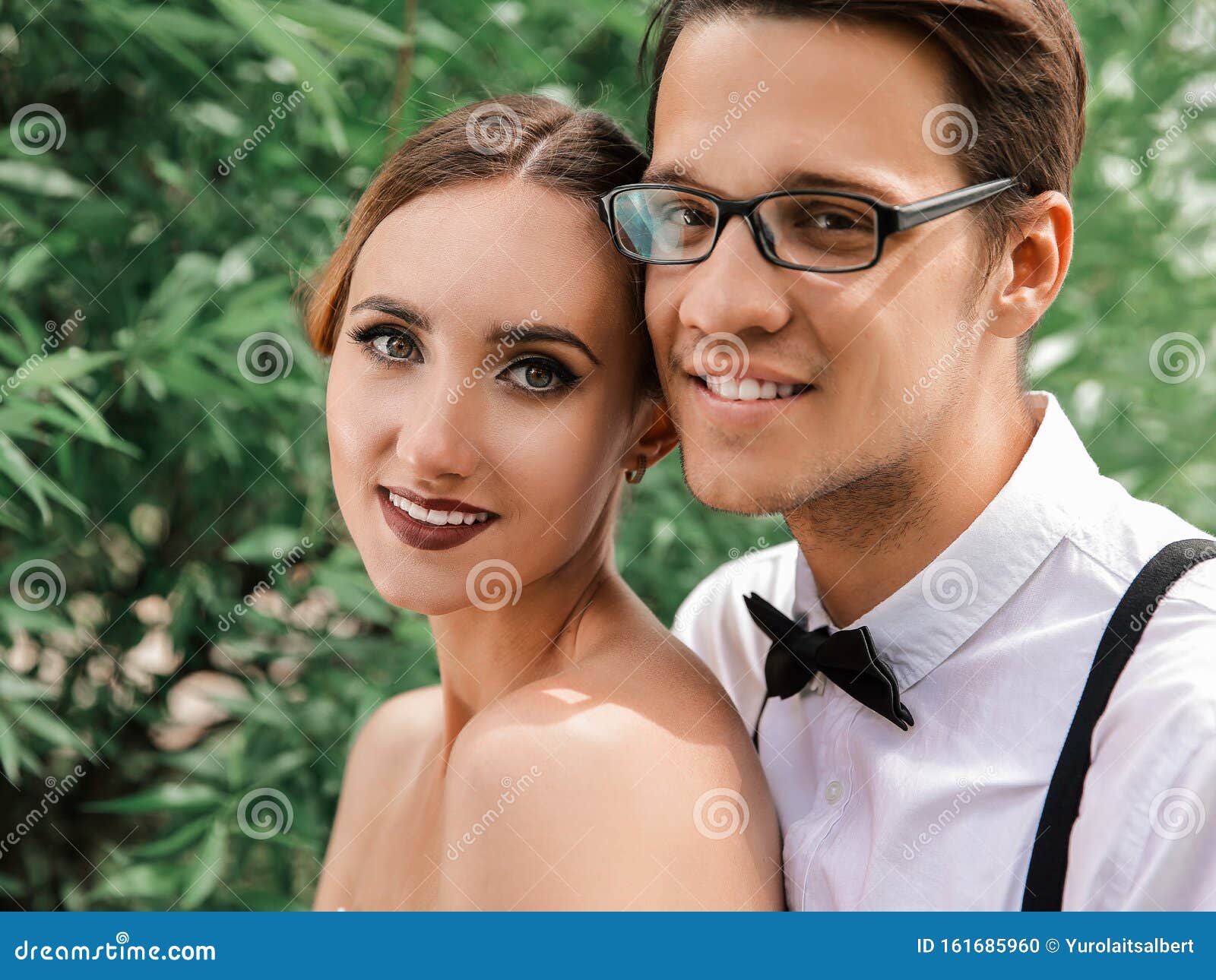 Portrait of a Beautiful Young Bride and Groom Stock Photo - Image of ...