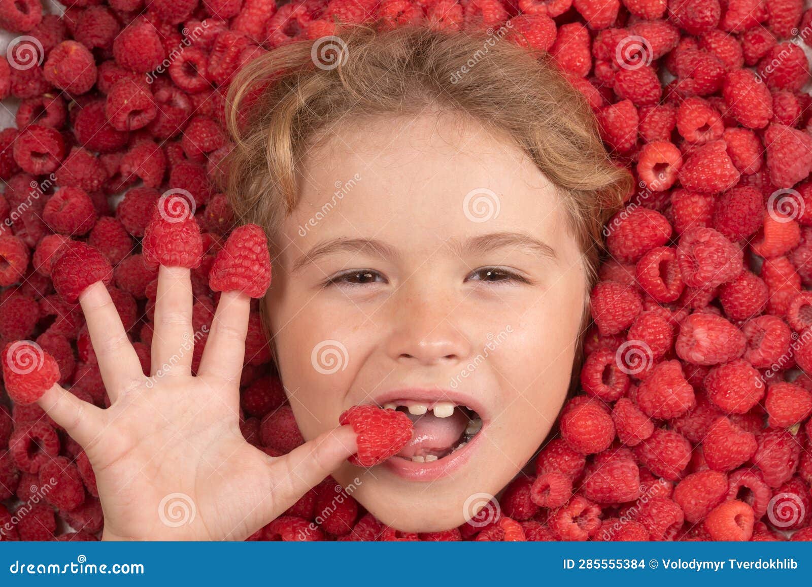 Close-up Portrait of Child Isolated Over Raspberry Violet Purple ...