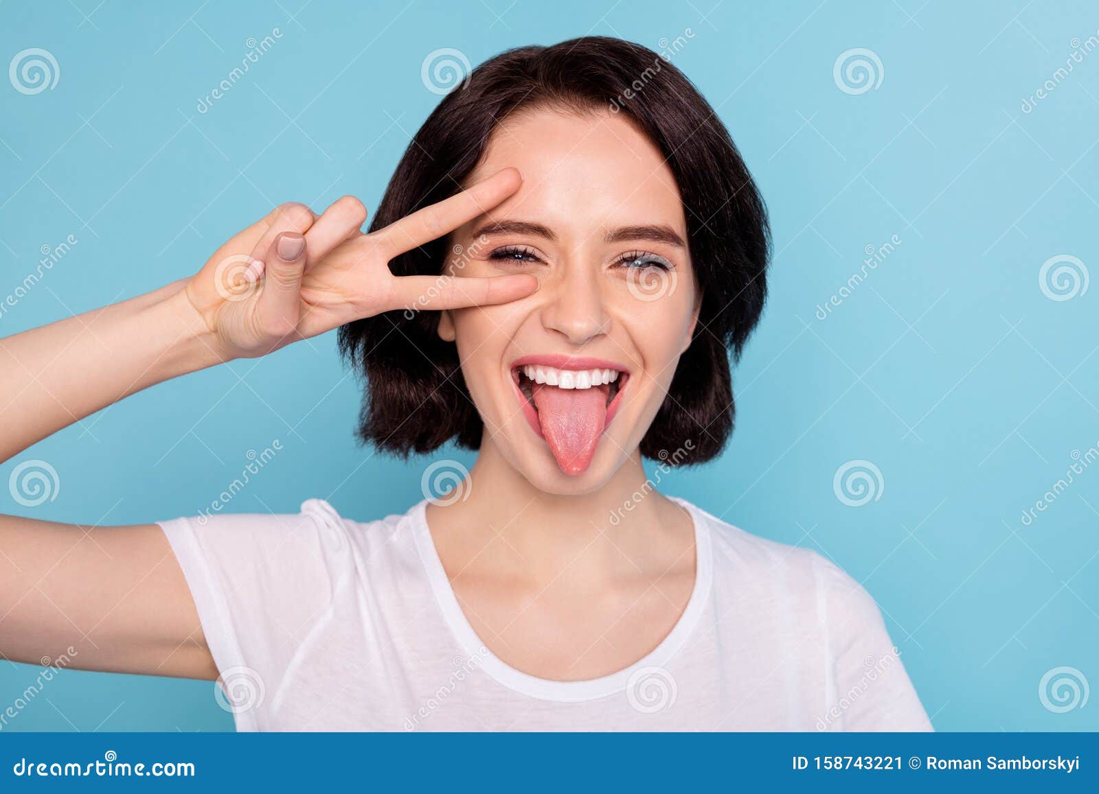 Close Up Portrait Of Her She Nice Attractive Cheerful Cheery Positive