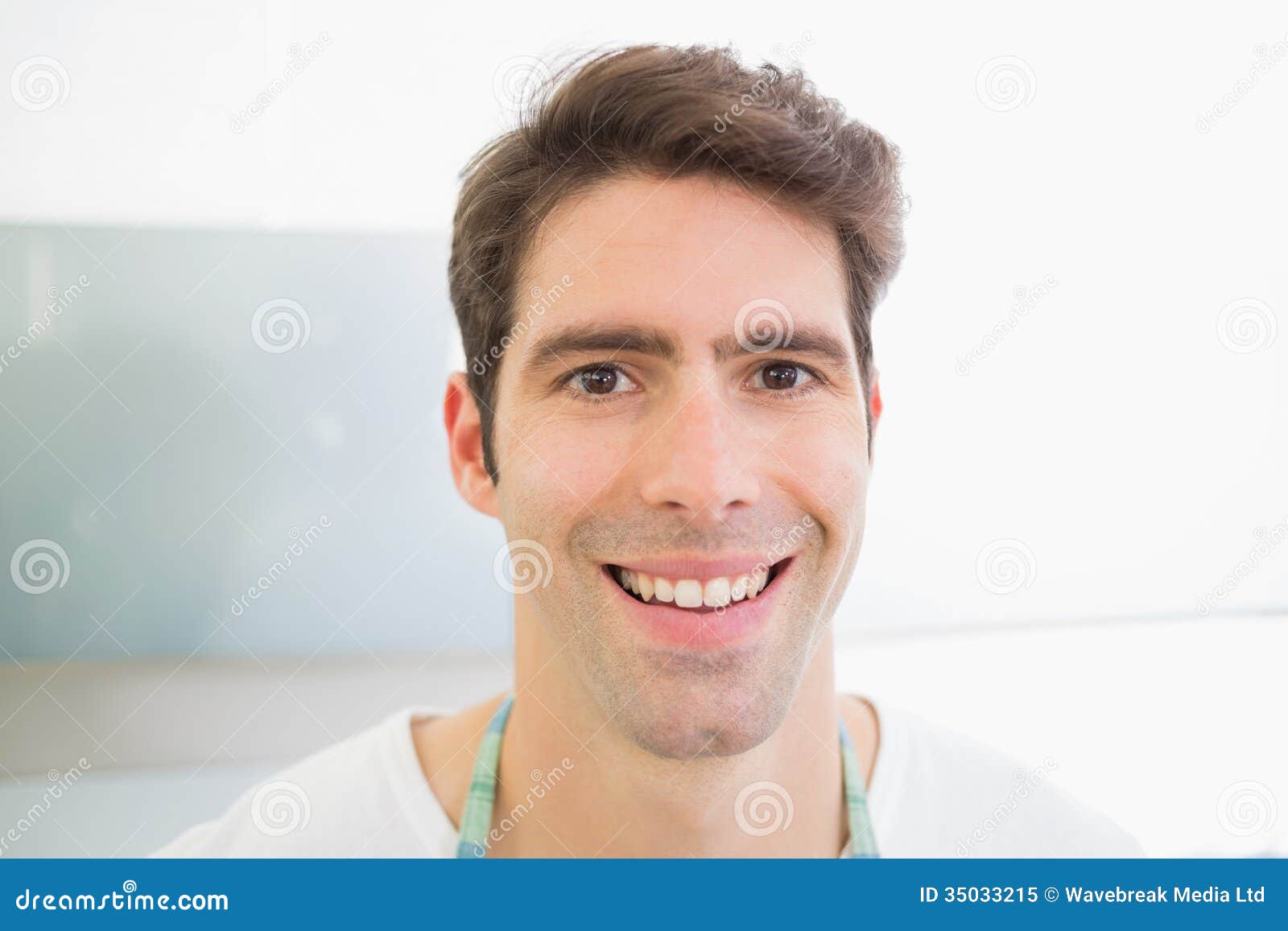 Close Up Portrait of a Smiling Young Man Stock Image - Image of ... Close Up Portrait of a Smiling Young Man Stock Image - Image of ...