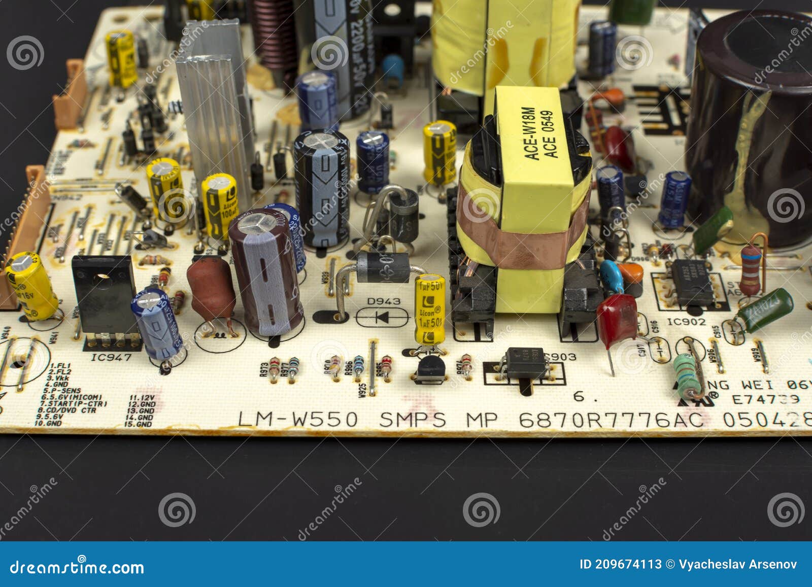 397,211 Electronic Device Technology Stock Photos - Free & Royalty-Free ...