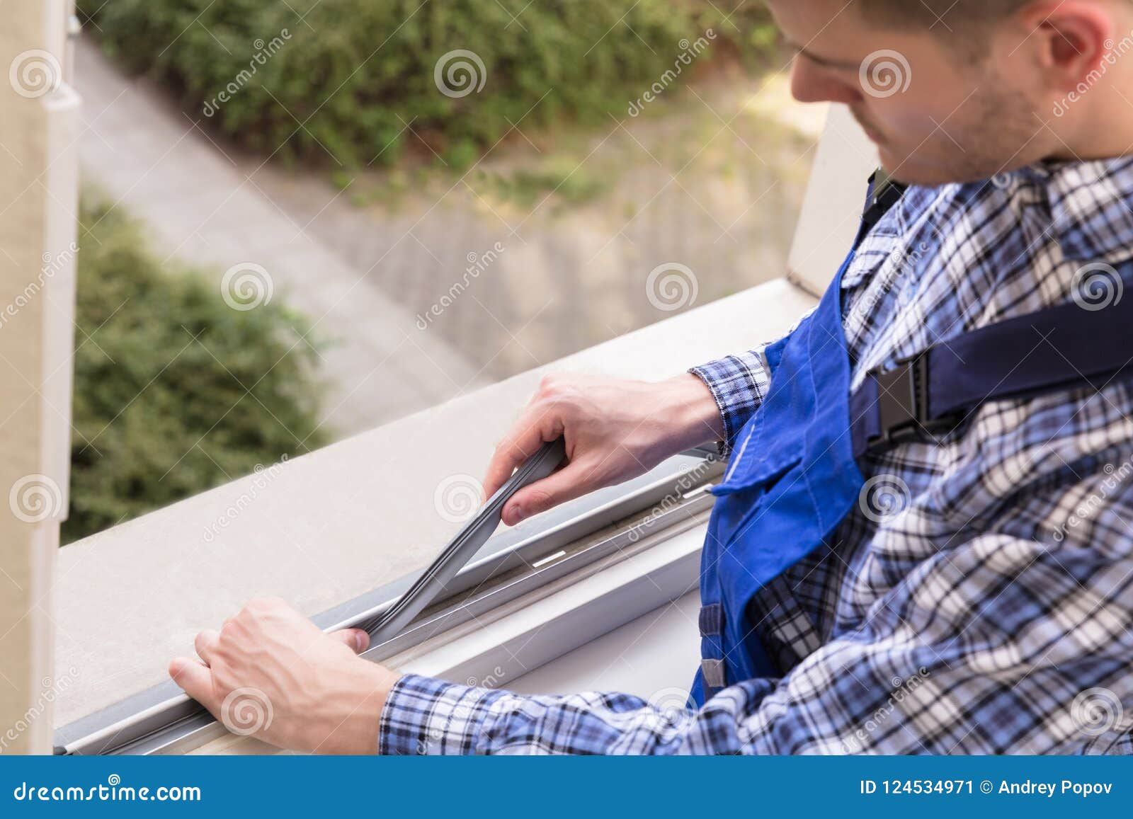 Fixing A Window Using Polyurethane Foam. Installing Polyurethane Foam ...