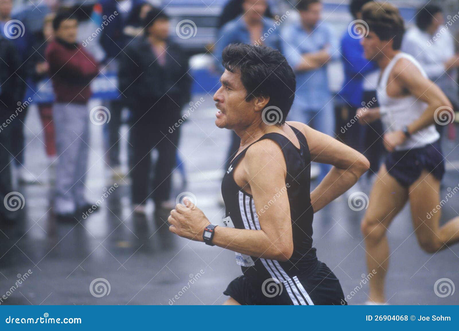 Close-up of Runner in NY City Marathon Editorial Stock Photo - Image of ...