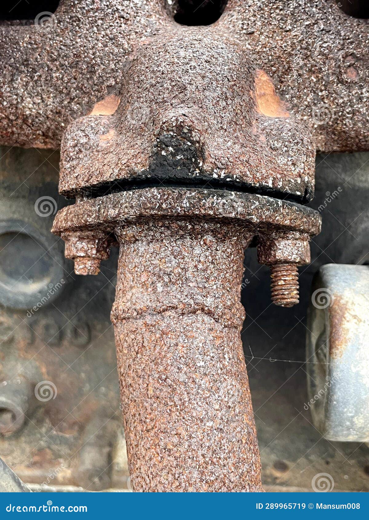 Rusty engine and old car stock image. Image of industry - 289965719