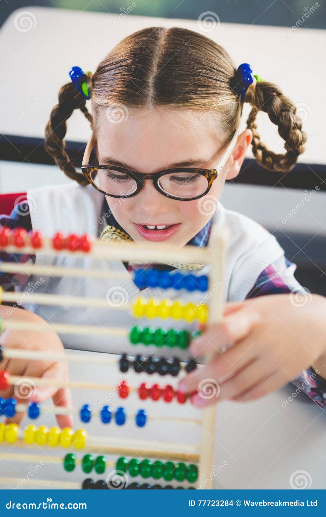 Close-up of Schoolkid Counting Abacus in Classroom Stock Photo - Image ...