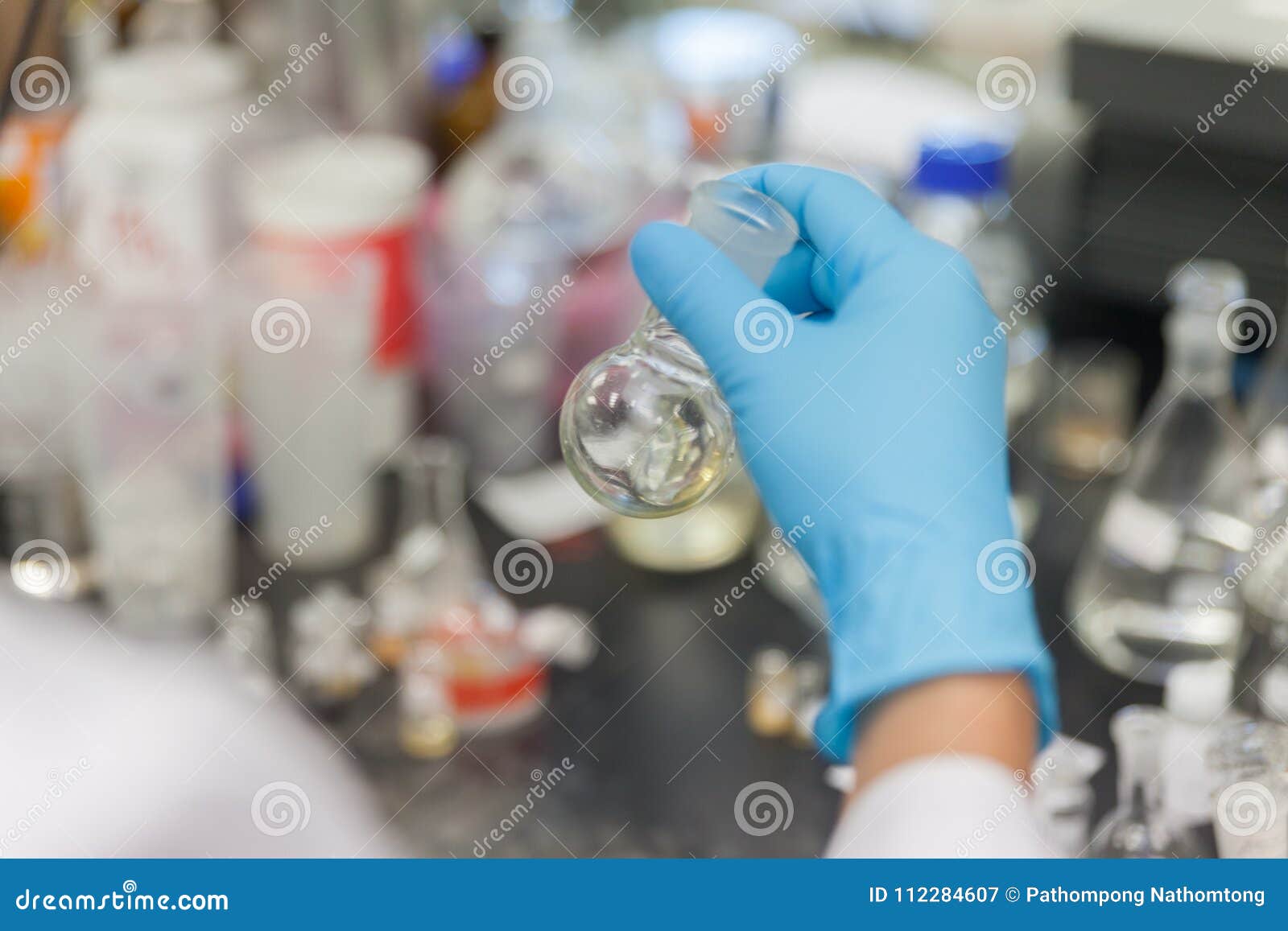 Scientist Shake Tube Sample Stock Image - Image of chemical, holding ...