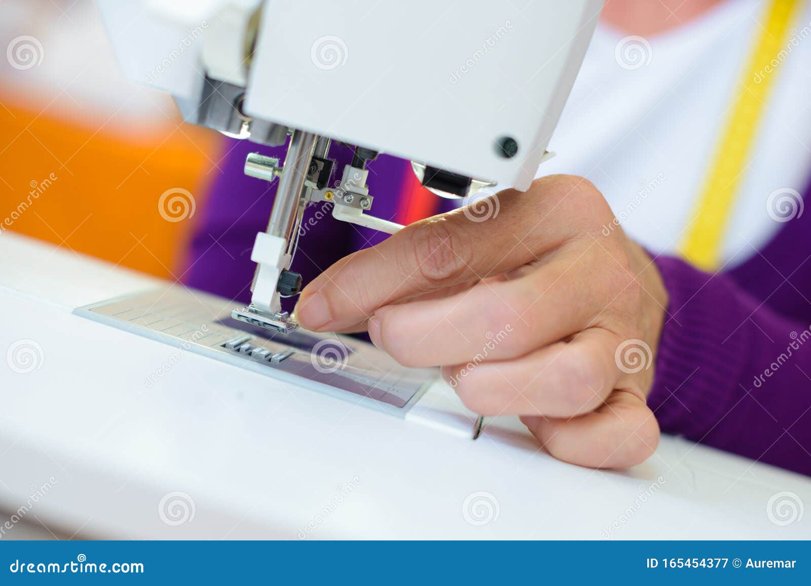 Close up sewing machine stock image. Image of machine - 165454377