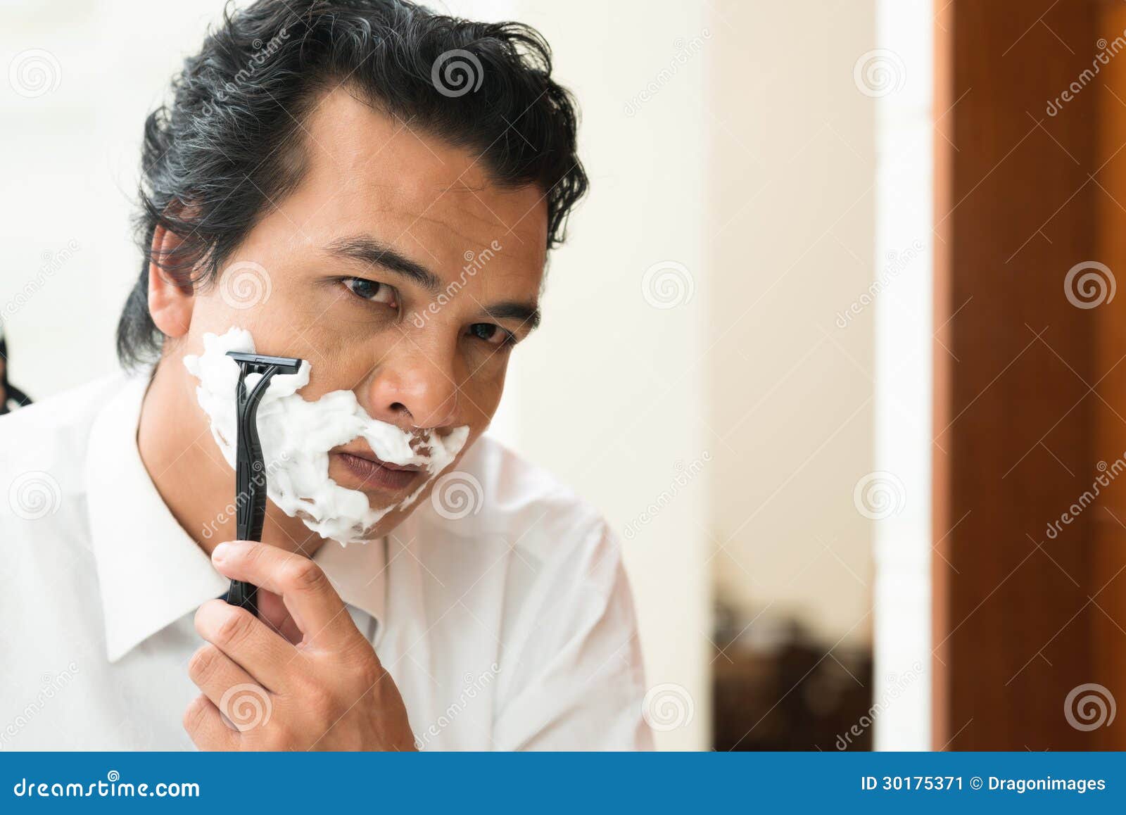 Man s shaving stock image. Image of businessman, hygiene - 30175371